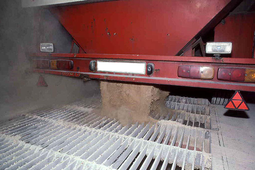 ITC Receiving Pits and Conveying Bulk Materials - AWILA ® | English ...